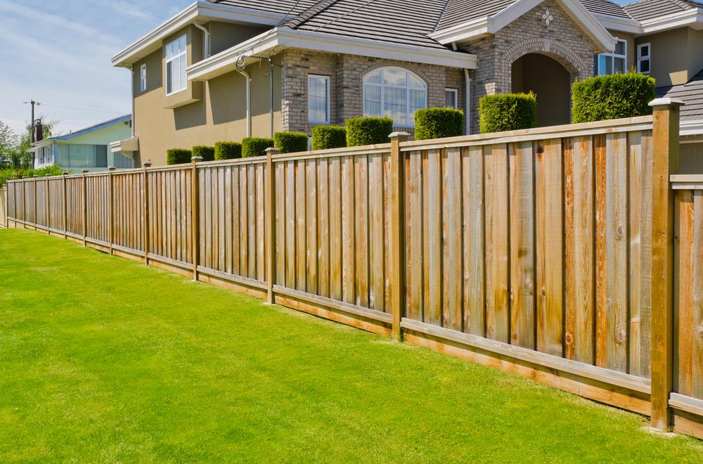 Think Toronto’s fence bylaw needs an update? Have your say!